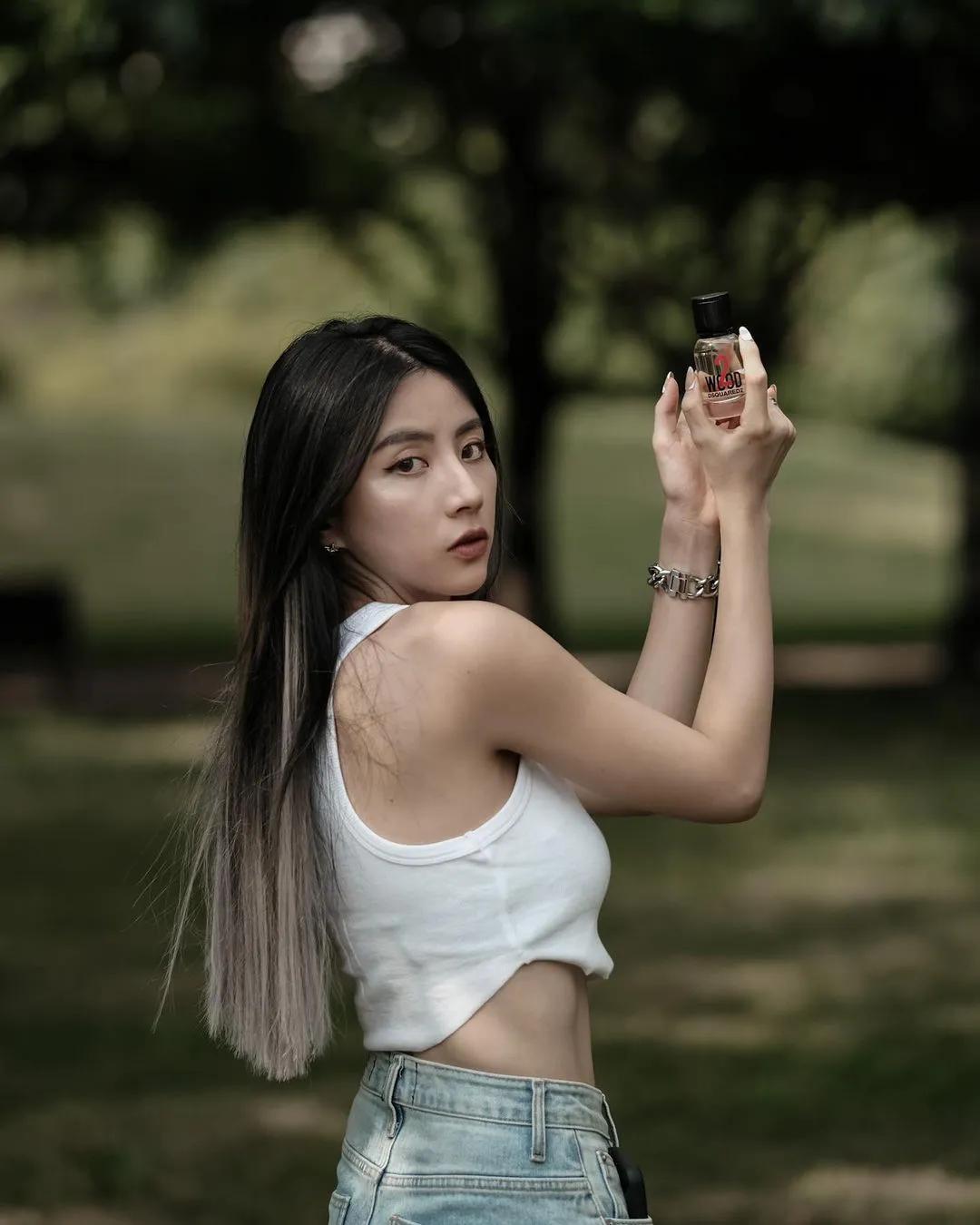 Beautiful Model MIYA - iNEWS