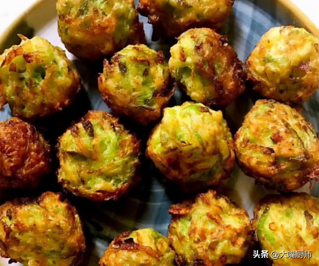 Fried radish balls, it's not right to put flour and starch, change to 2 ...