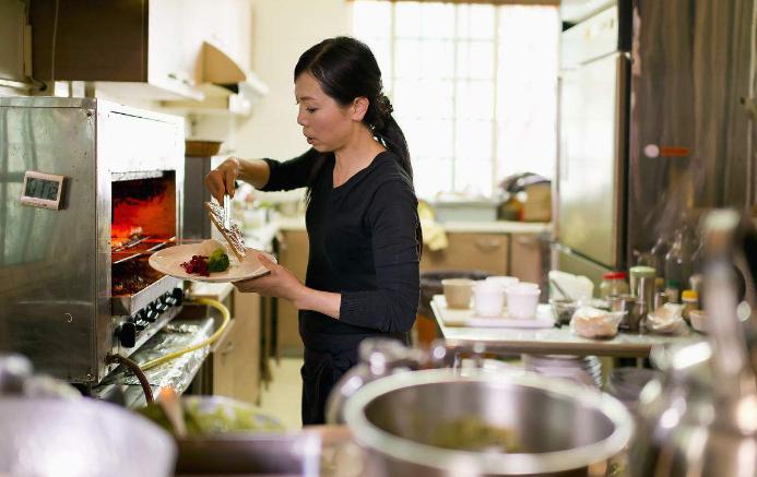 Is cooking too hot in summer?Teach you 5 cool tips to keep you away ...