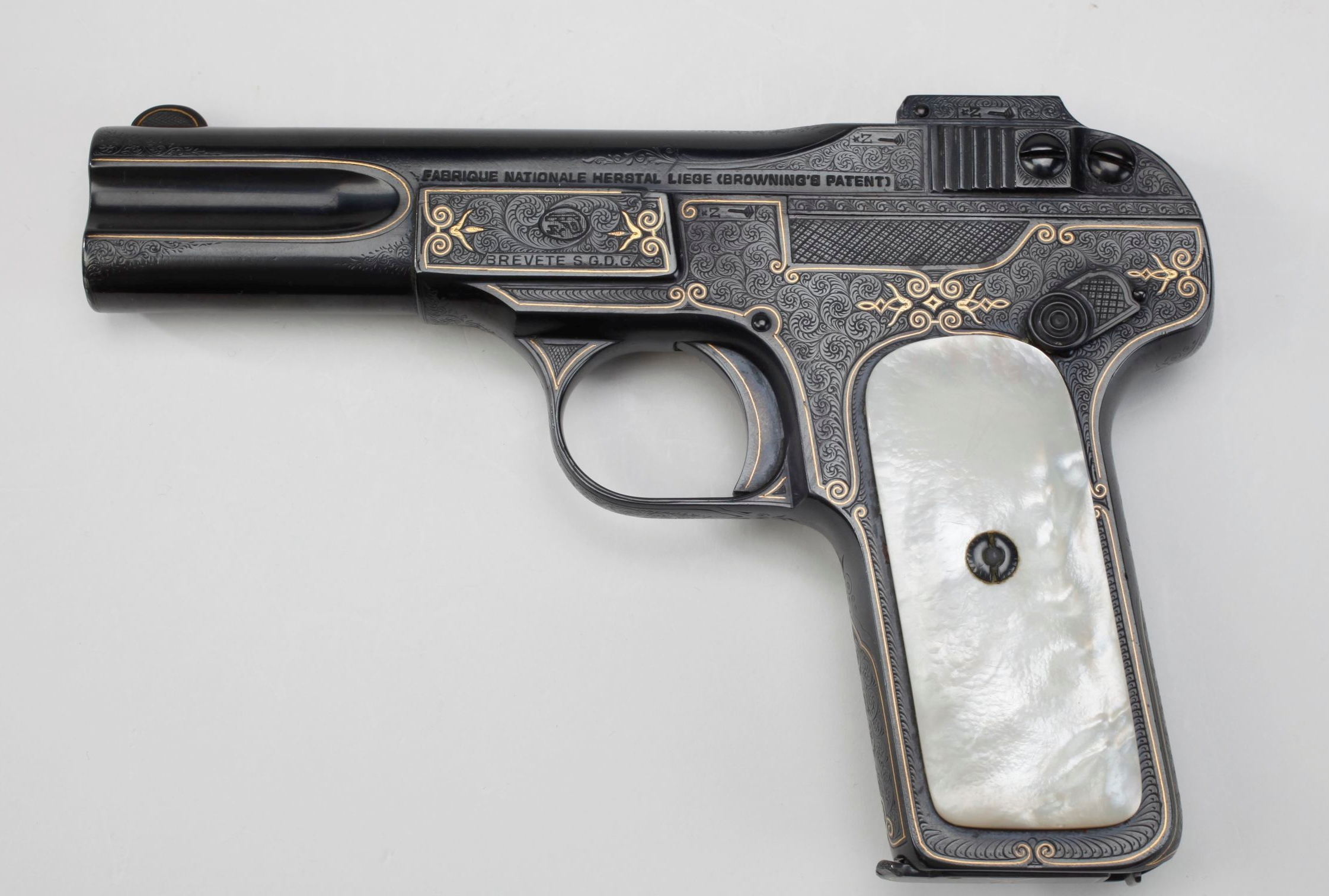 Browning's masterpiece of the century-Browning M1900 pistol - iNEWS