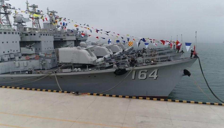 The Guilin ship is officially in service. One destroyer is equipped ...