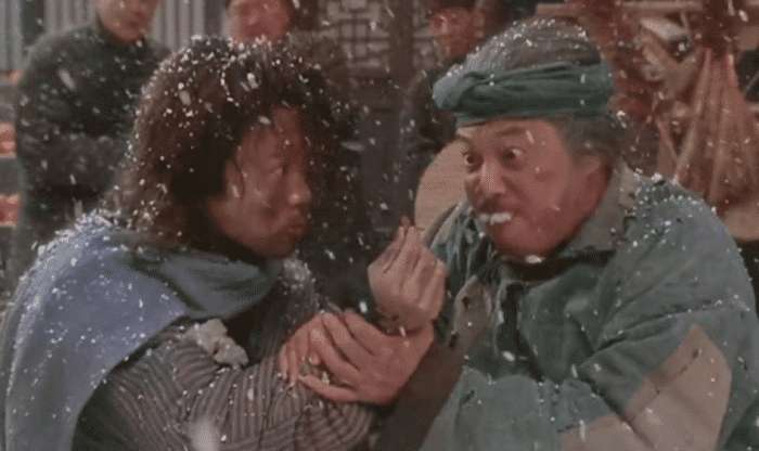 Who is the most realistic actor acting as a beggar?Stephen Chow stuffed ...