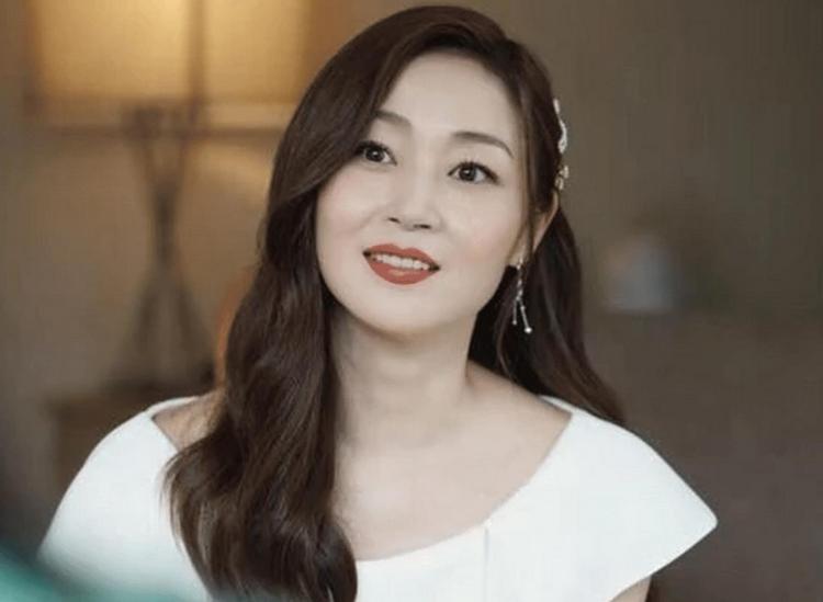 Not happy to be filming!51-year-old Wan Qiwen settled in the mainland ...