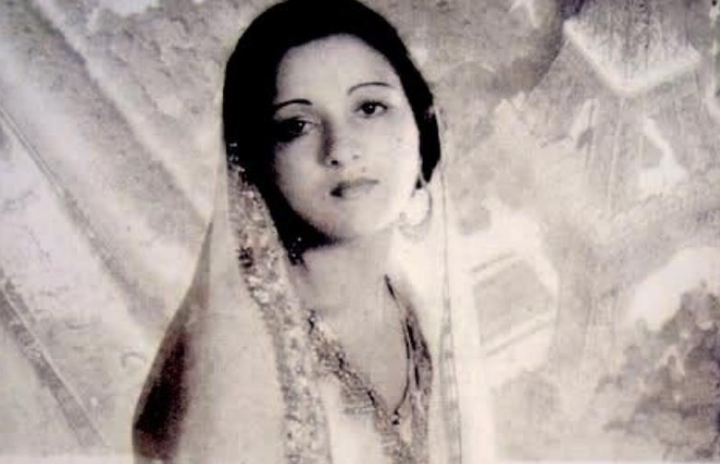 Indian princess Devi, married the royal family with eight sons. In ...