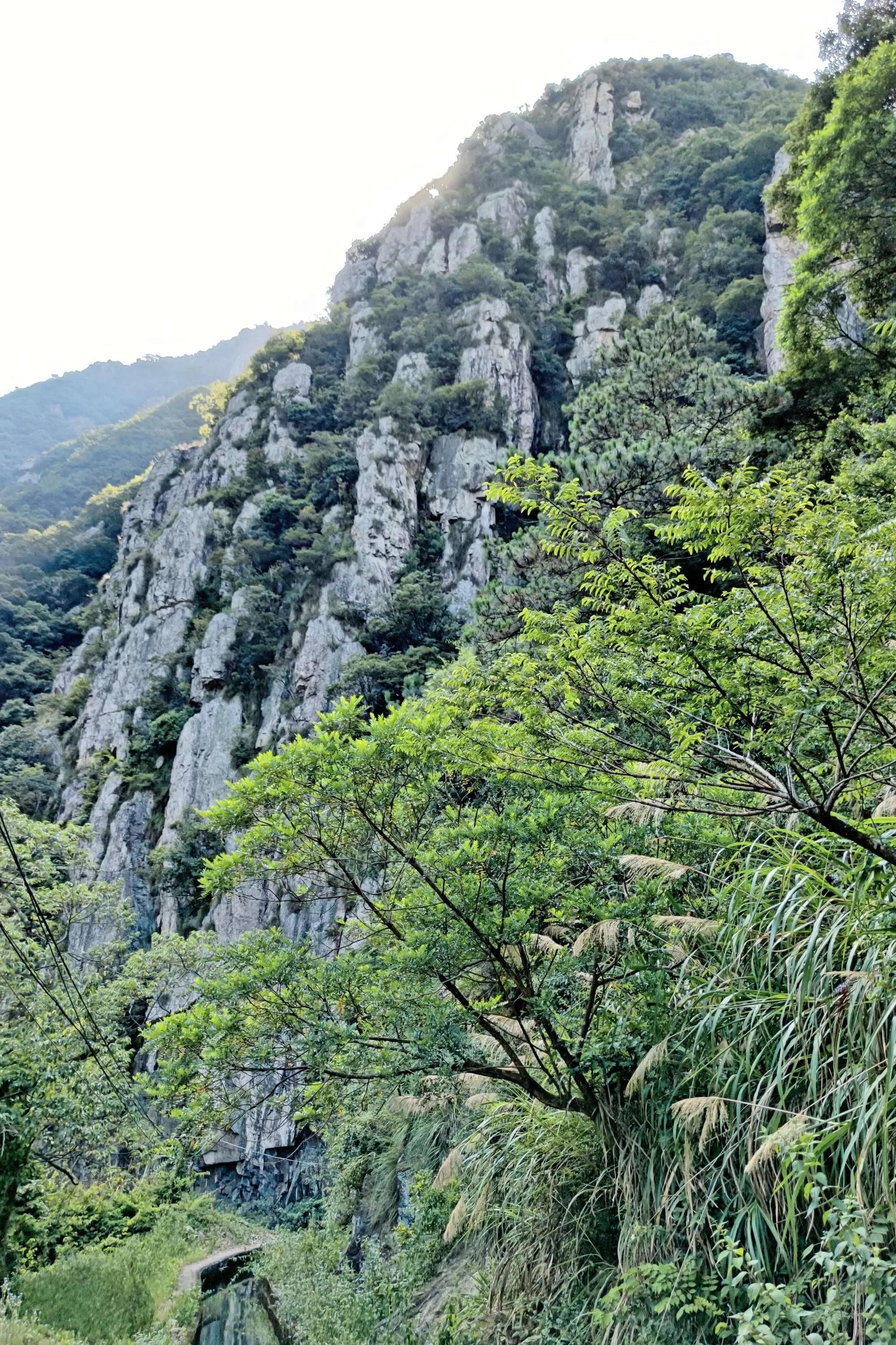 Take you to Fuzhou-the ancient waterway on the cliff's "Red Flag Canal ...