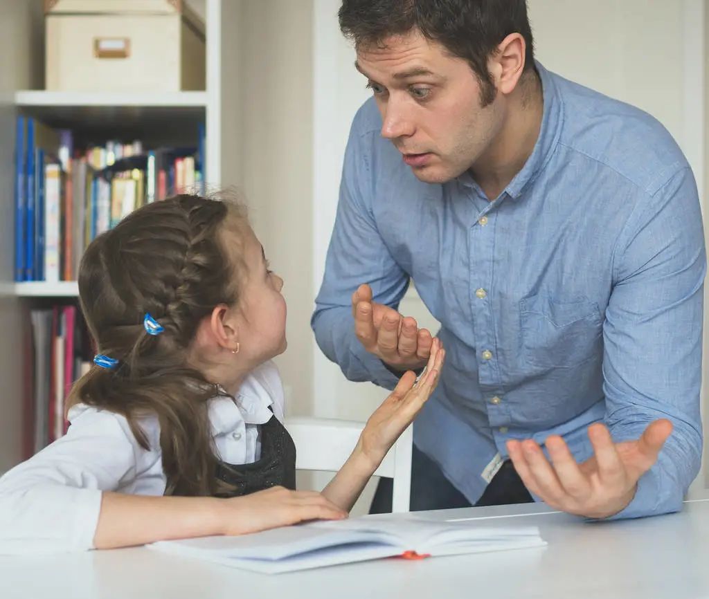 The disobedient child is actually very bitter. After knowing the truth ...