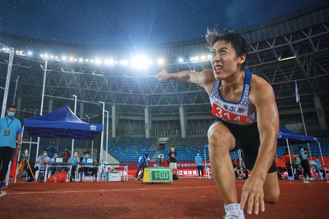 Surprise!The 26-year-old Chinese track and field athlete sets a new ...