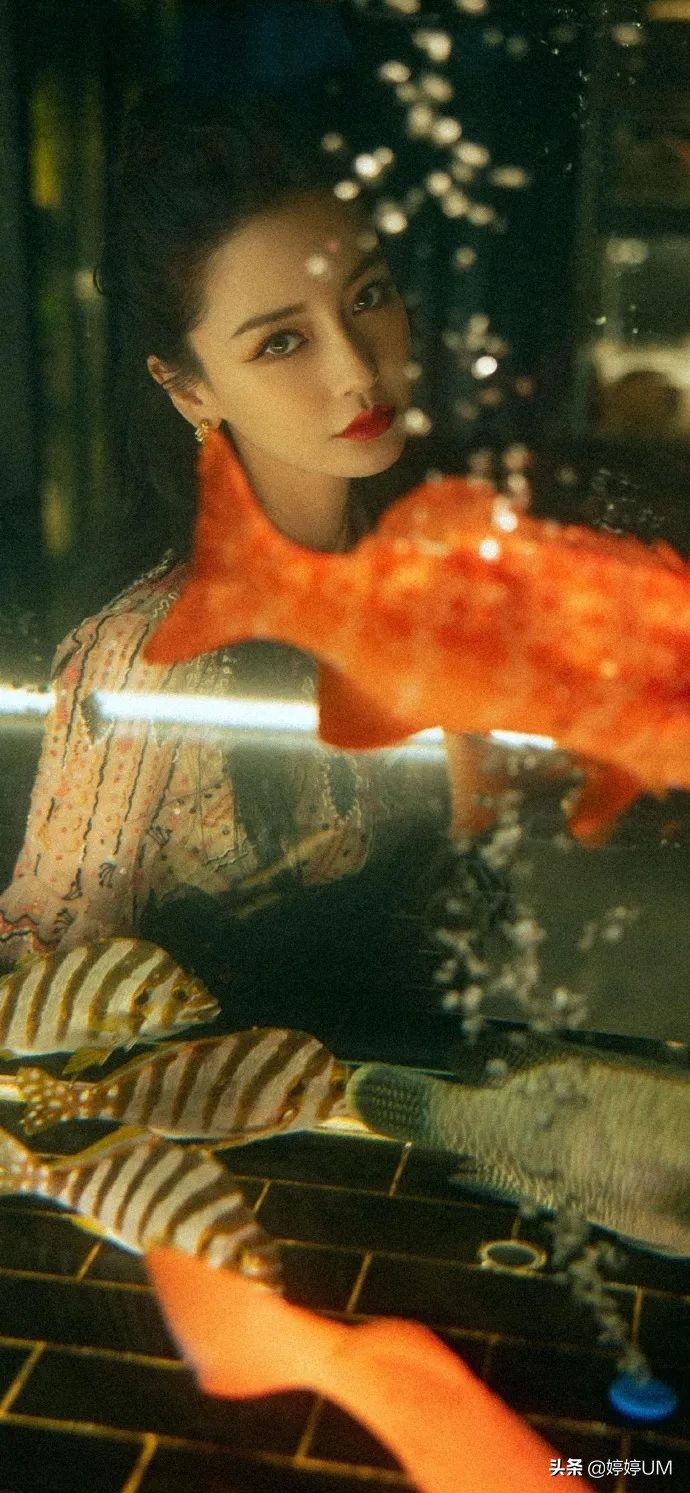 Angela baby Yang Ying, she is so charming - iNEWS