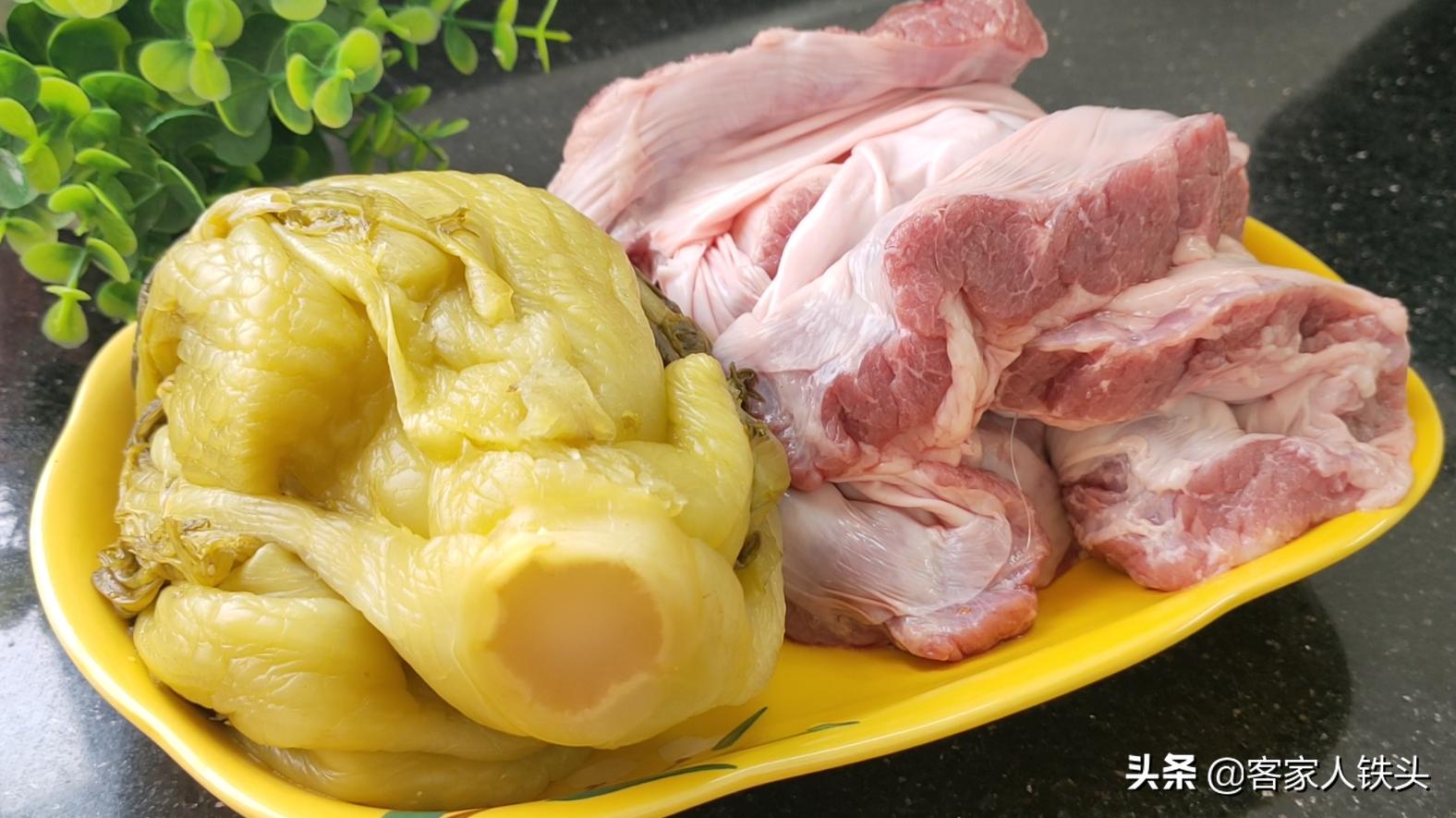 Not appetizing in summer?This pot is delicious, there are meat and ...