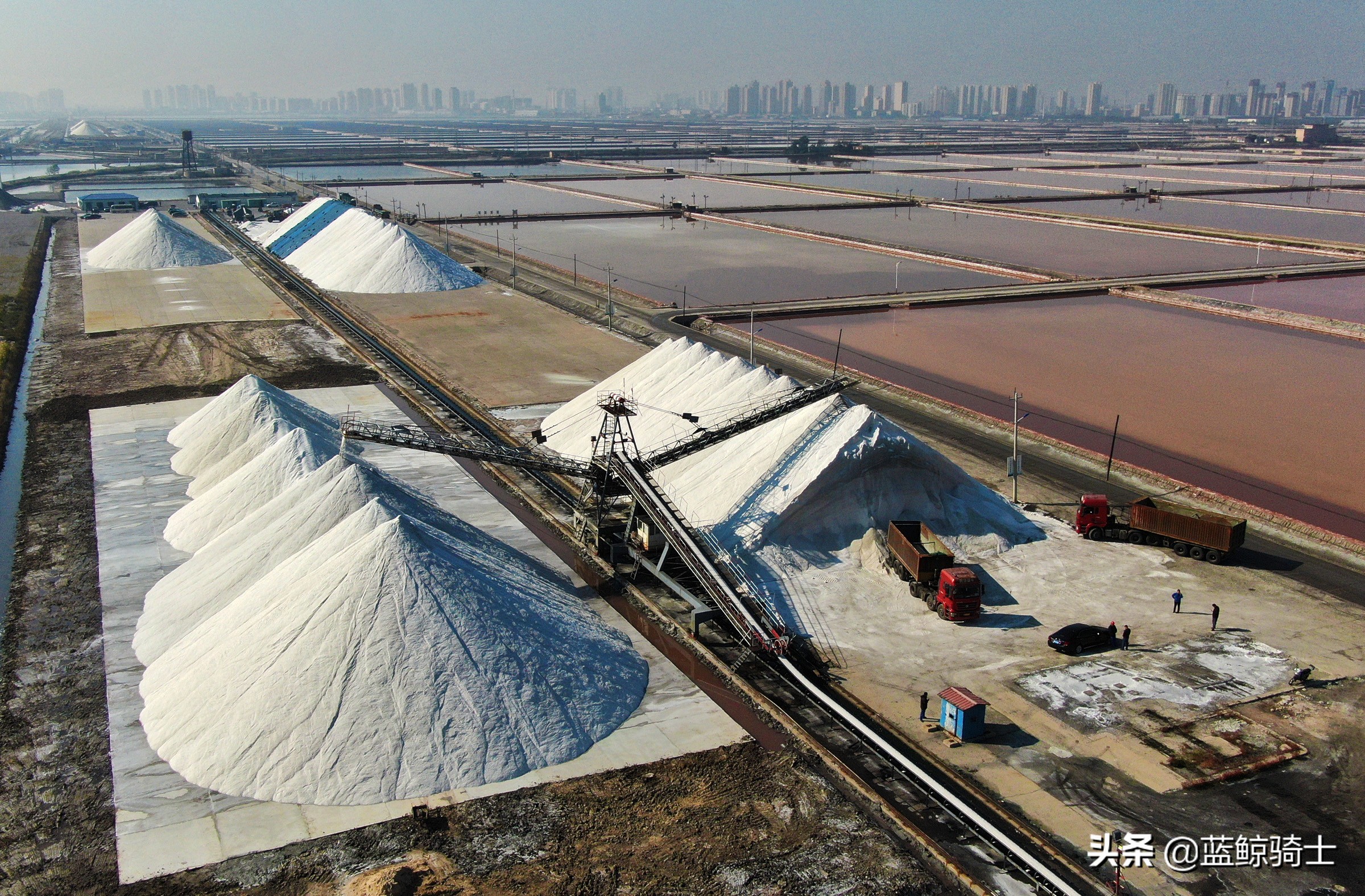 Aerial photography of China's earliest Linhai Saltworks, Tianjin ...