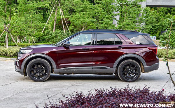 Advantages and disadvantages of Ford Explorer 7 seater SUV - iNEWS