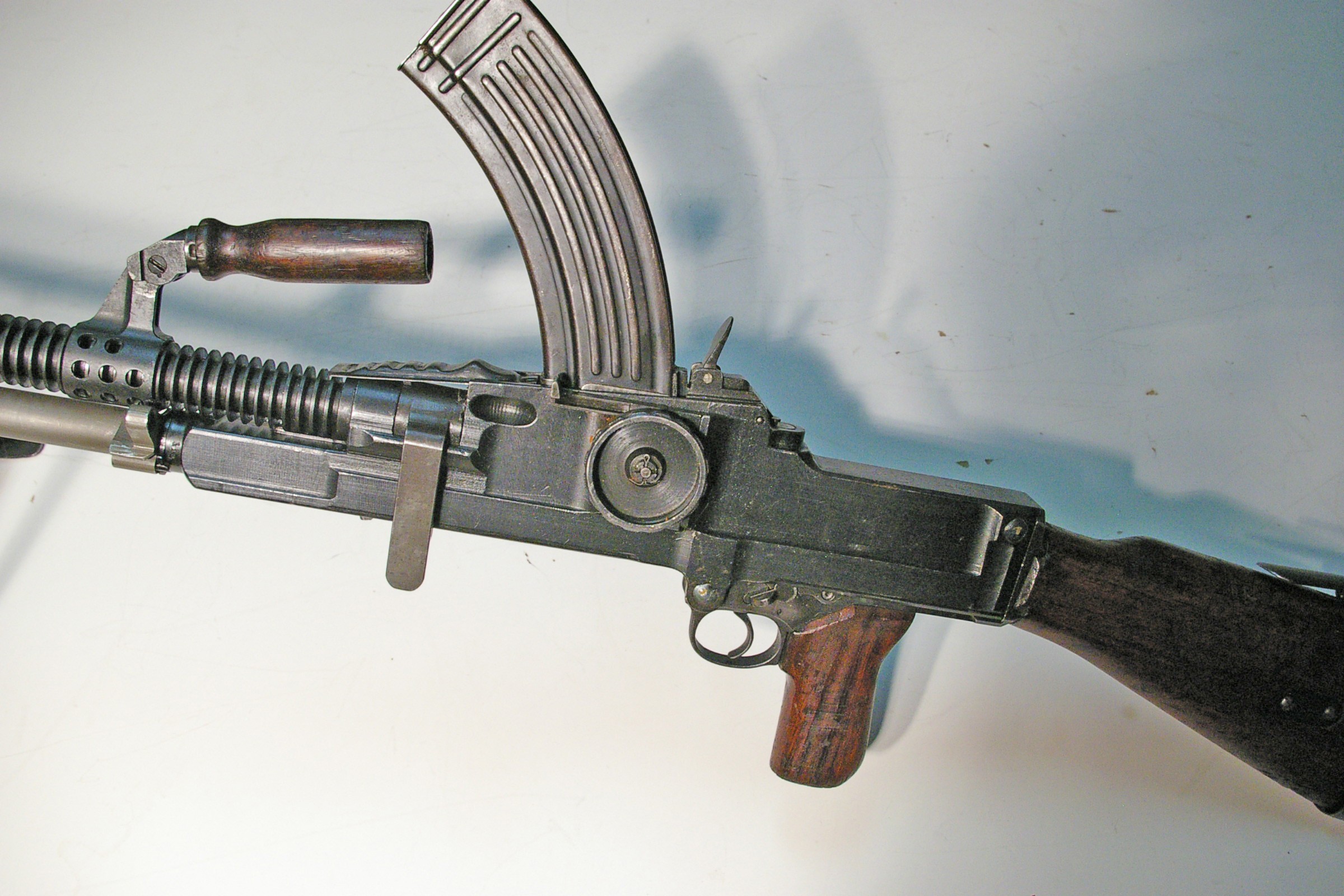 The anti-war artifact, the Japanese ZB26 light machine gun: Is the ...