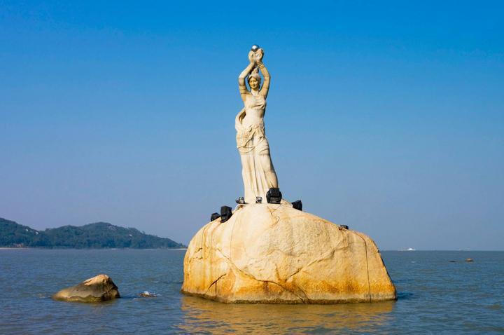 The most beautiful statue of a character in a city in China, which ...