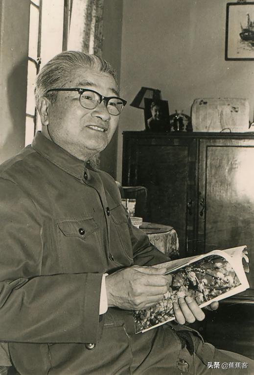 Sanmao's father Zhang Leping: When a child saw him hiding from the ...