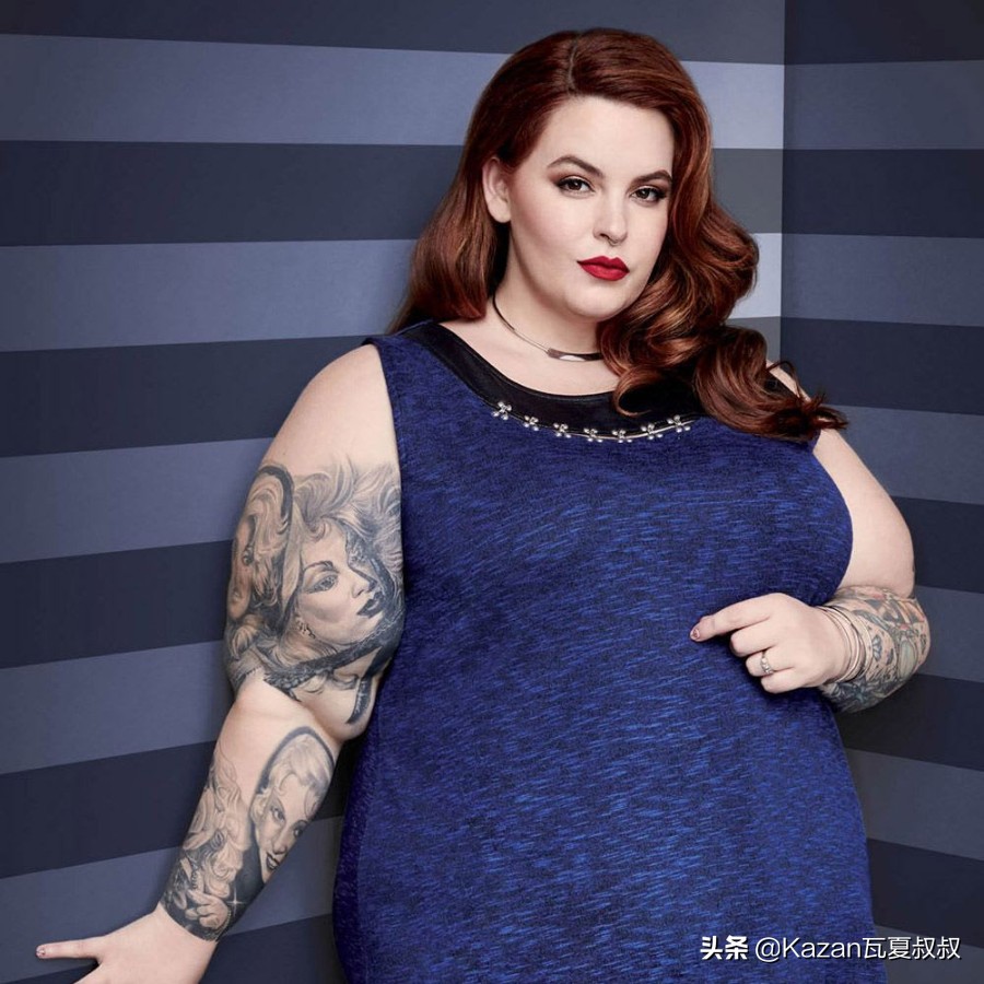 She weighs 155 kg and is the hottest super-size model in the world. She ...