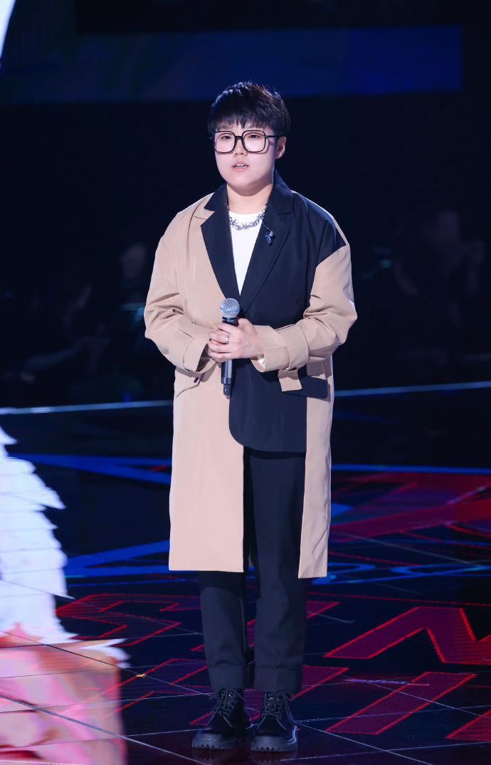 "The Voice of China" finals poster, staged a battle for C position, Wu ...