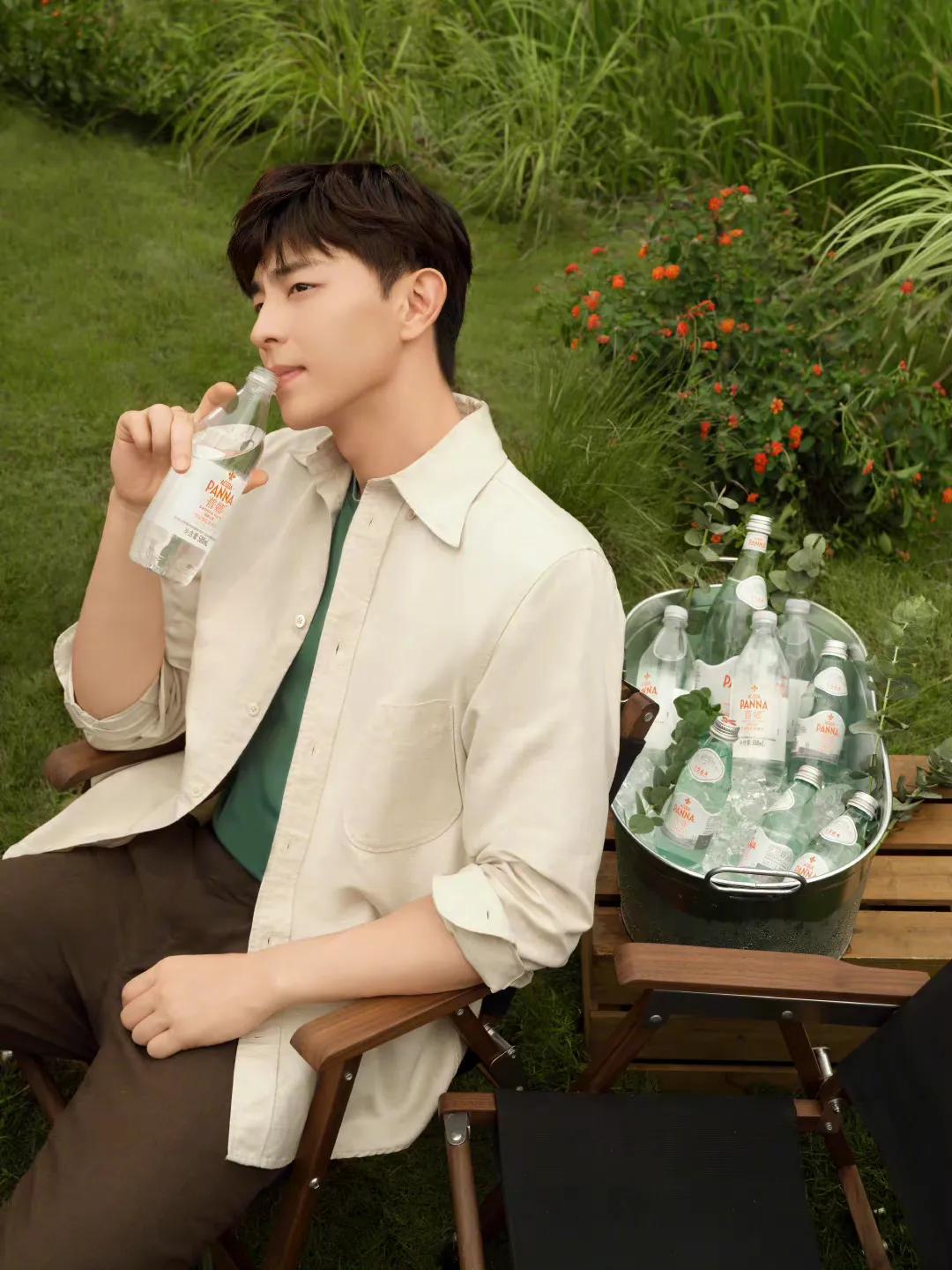 Huang Xuan × Deng Lun is a confidant, sharing time leisurely? - iNEWS