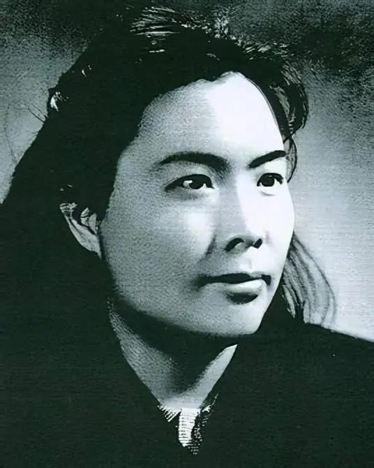 Wang Ronghua: Married to Liu Bocheng at the age of 19, love and respect ...