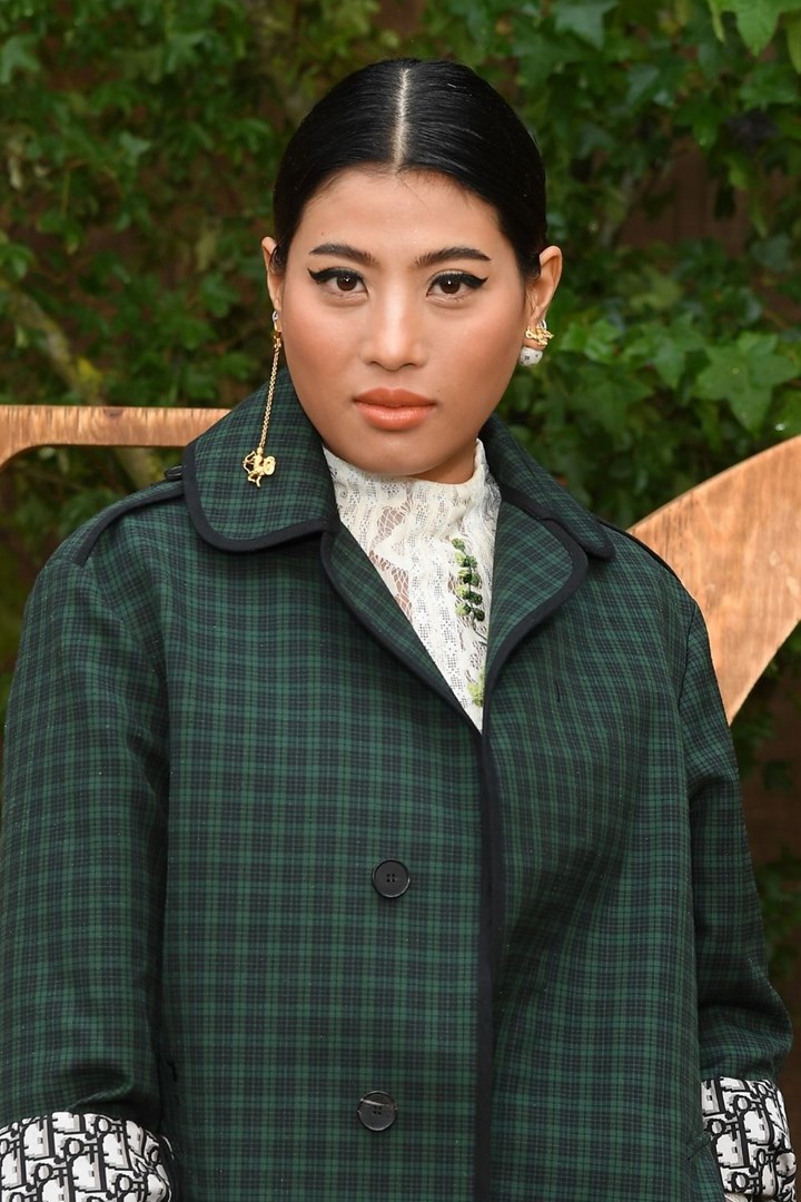 Look at the single royal princesses around the world. Which one do you ...