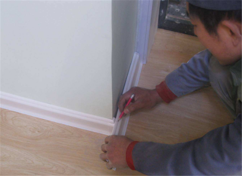 Now who is still installing the skirting!Smart people "hide" it ...