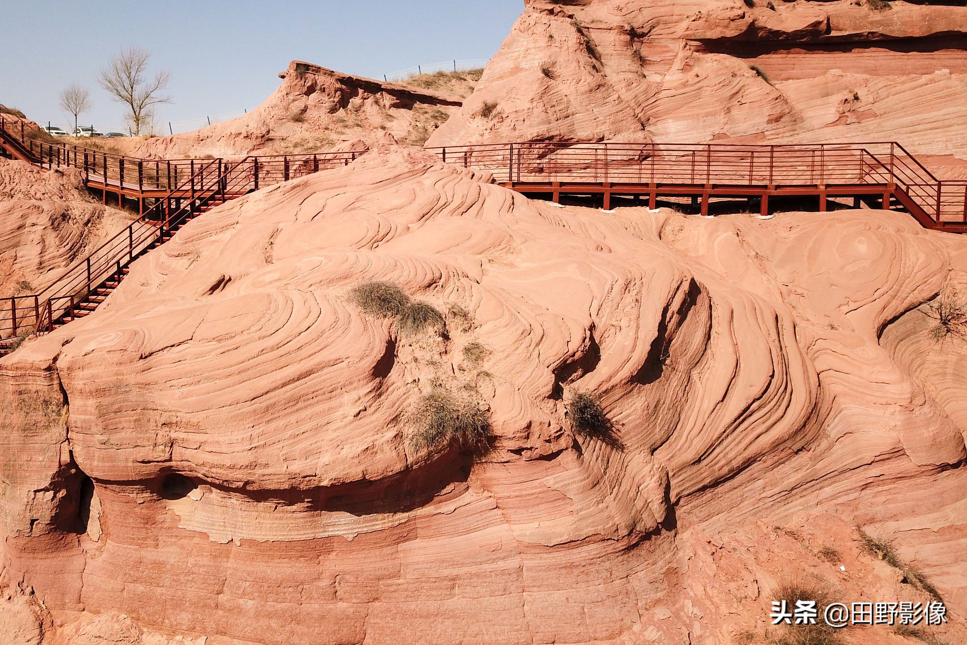 The natural wonder of the Jingbian Wave Valley in Yulin, Shaanxi ...