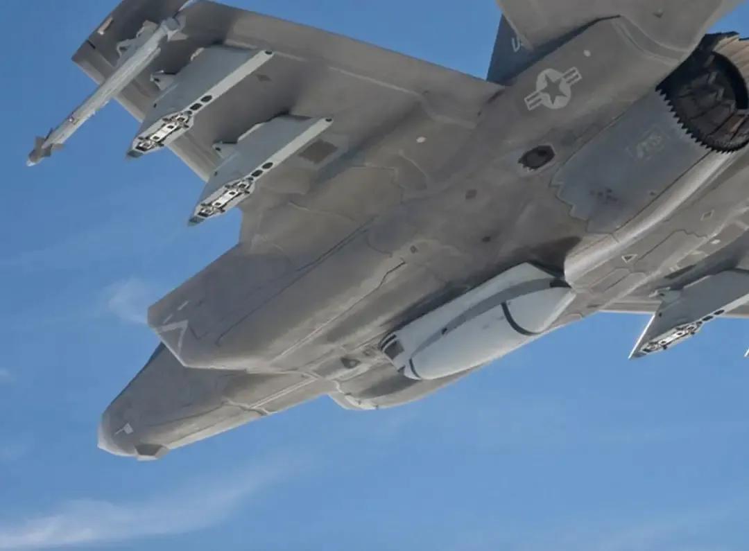 How to shoot down an F35 stealth fighter?US media: Don't hit it directly, you should attack its ...