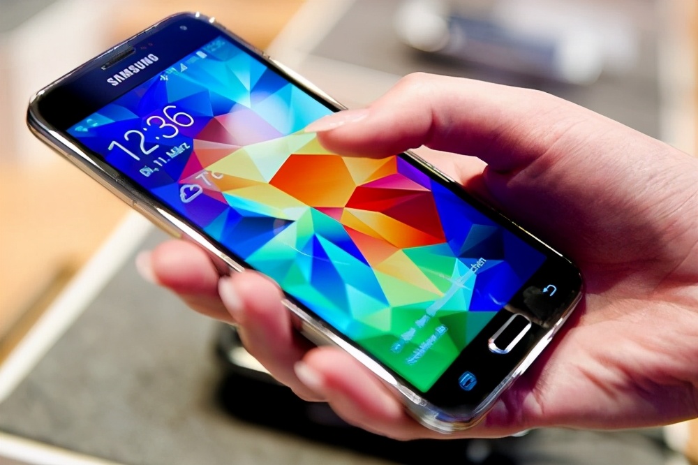 Samsung AMOLED screen level big exposure! Domestic mobile phones are ...