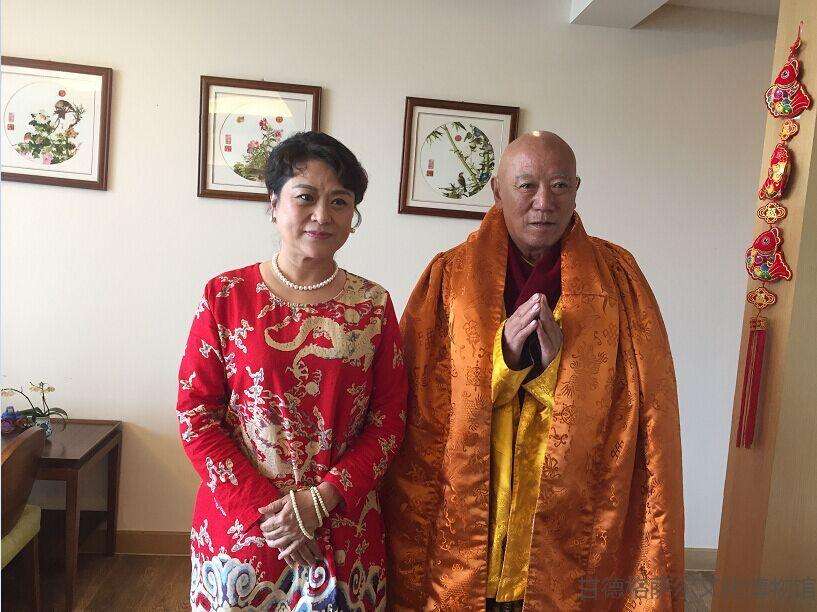 The 10th Panchen Lama makes an exception to marry a wife, a 19-year-old ...