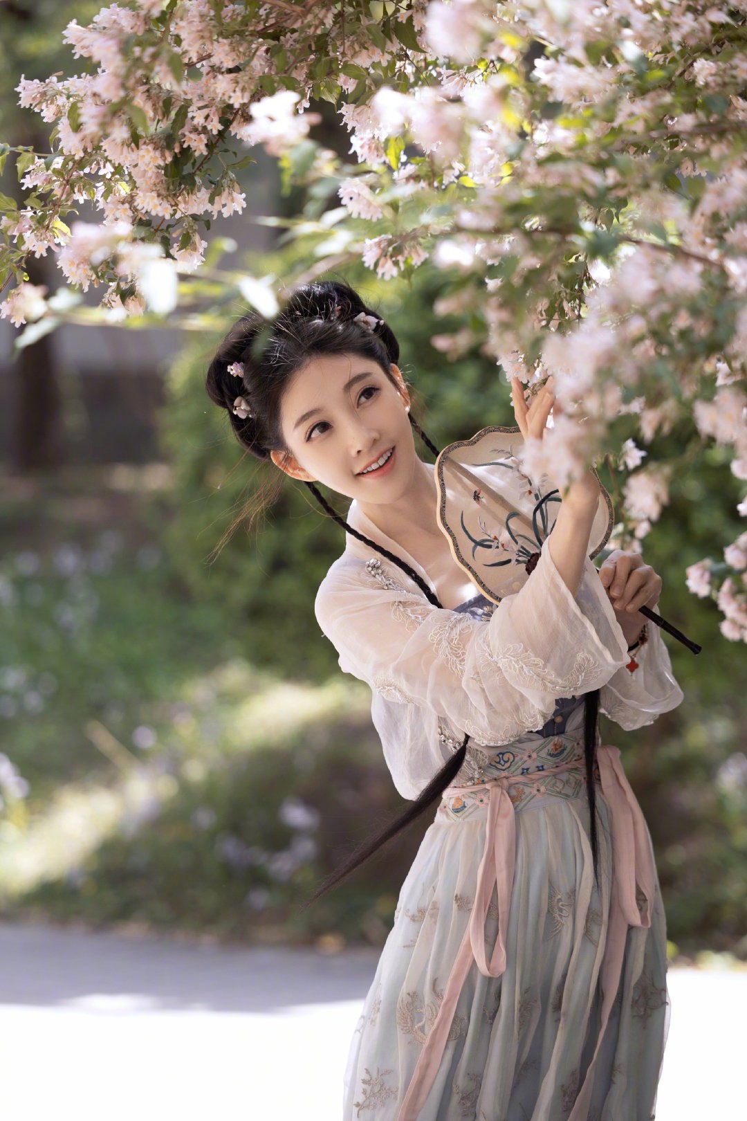 After listening to her live fans have turned to fans!Feng Timo's high ...