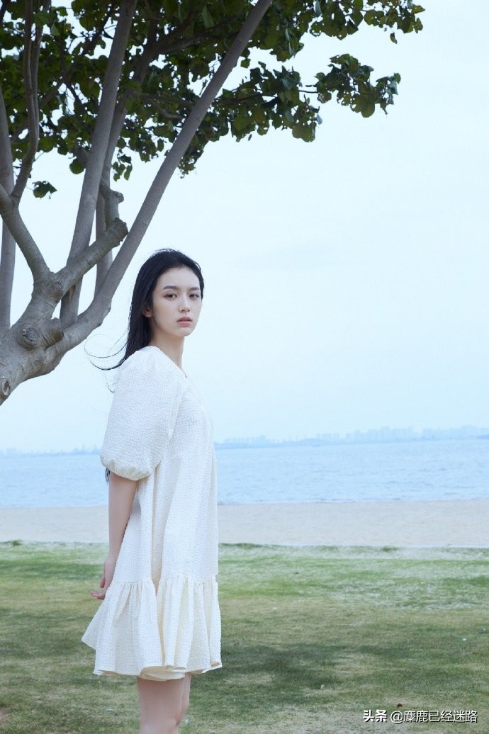 The goddess Zhou Ye is sweetened by Xiao Qingfeng - iNEWS