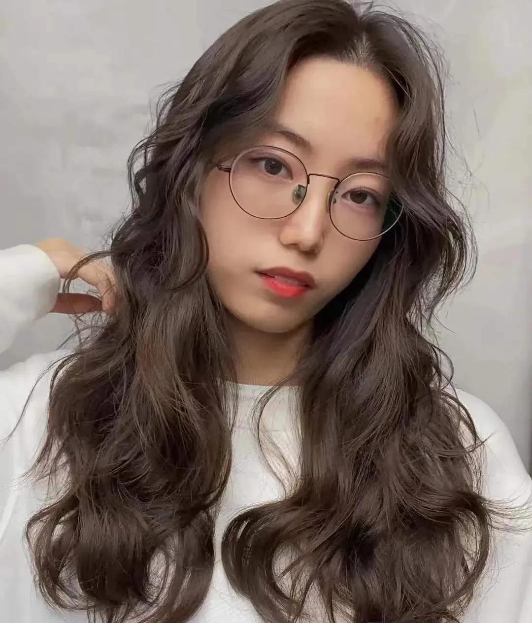 Romantic French perm popular in winter - iNEWS