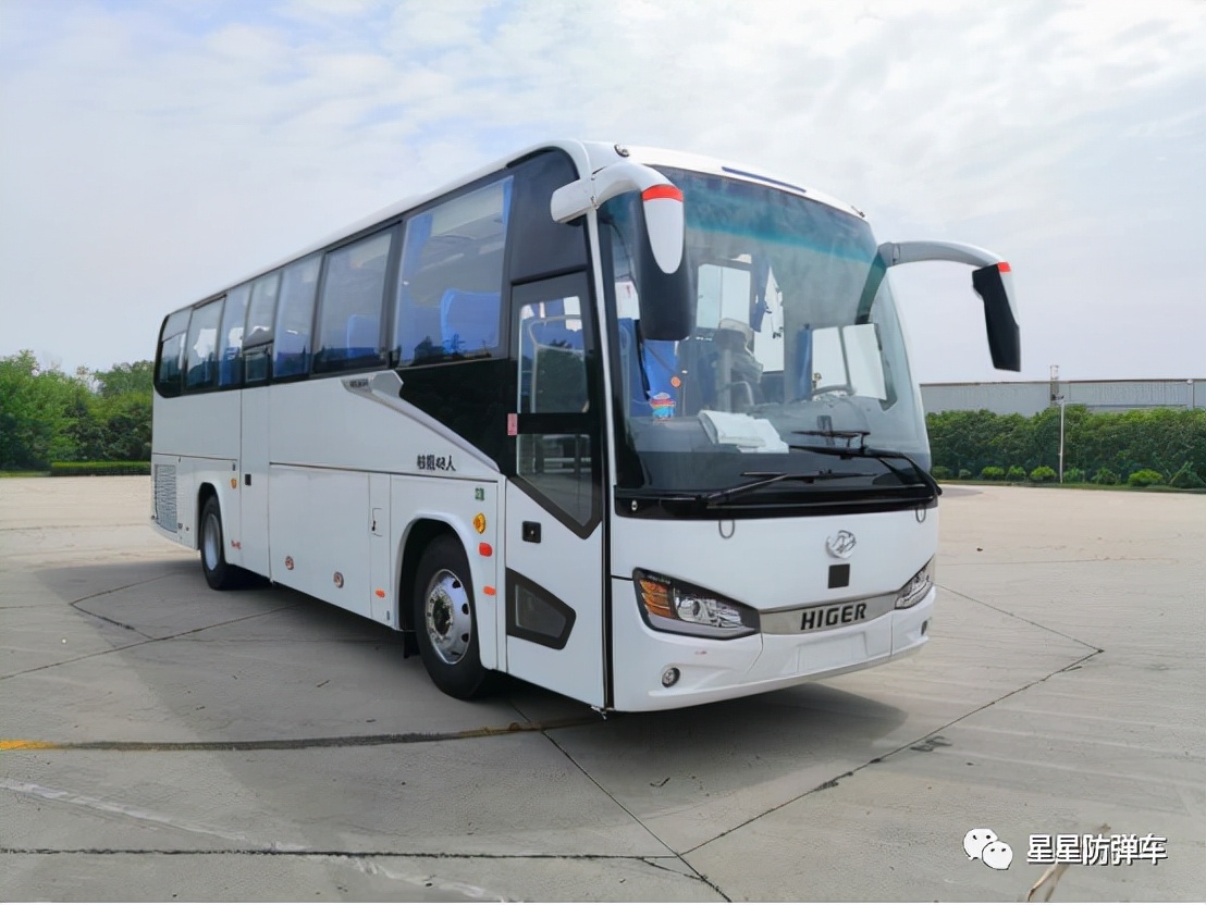 China's defense bomb bus passing through a terrorist attack - iNEWS