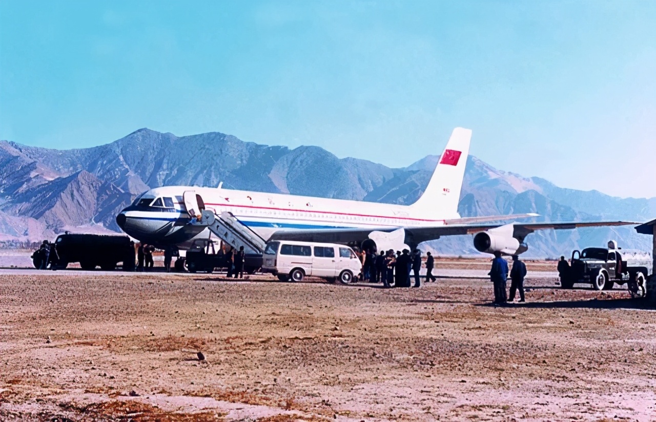 The 5th anniversary of the service of the Yun-20 transport aircraft ...