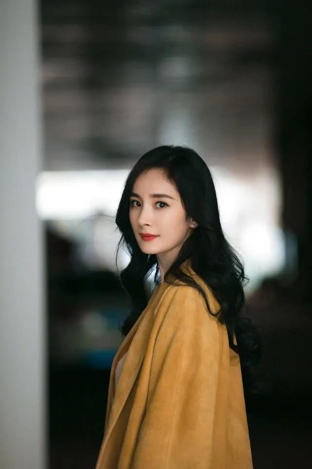 Fan rankings, Yang Mi is second, Yang Ying is third, Zhao Liying is ...
