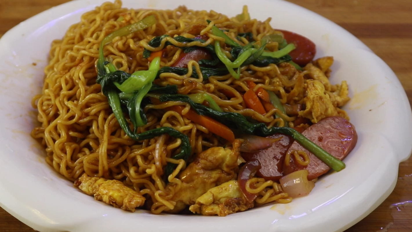 How to eat instant noodles for local tyrants. Poverty limits my ...