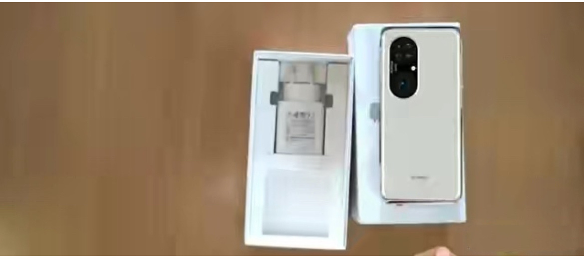 Huawei P50 Pro is out of the box, not only with chargers, but also with ...