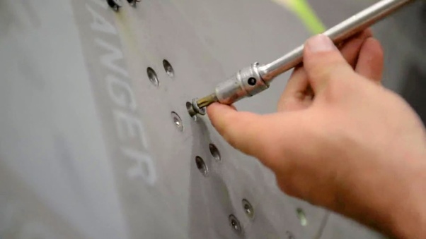 Su 57 rivets are too bad for nakedness and stealth?In fact, it is an ...