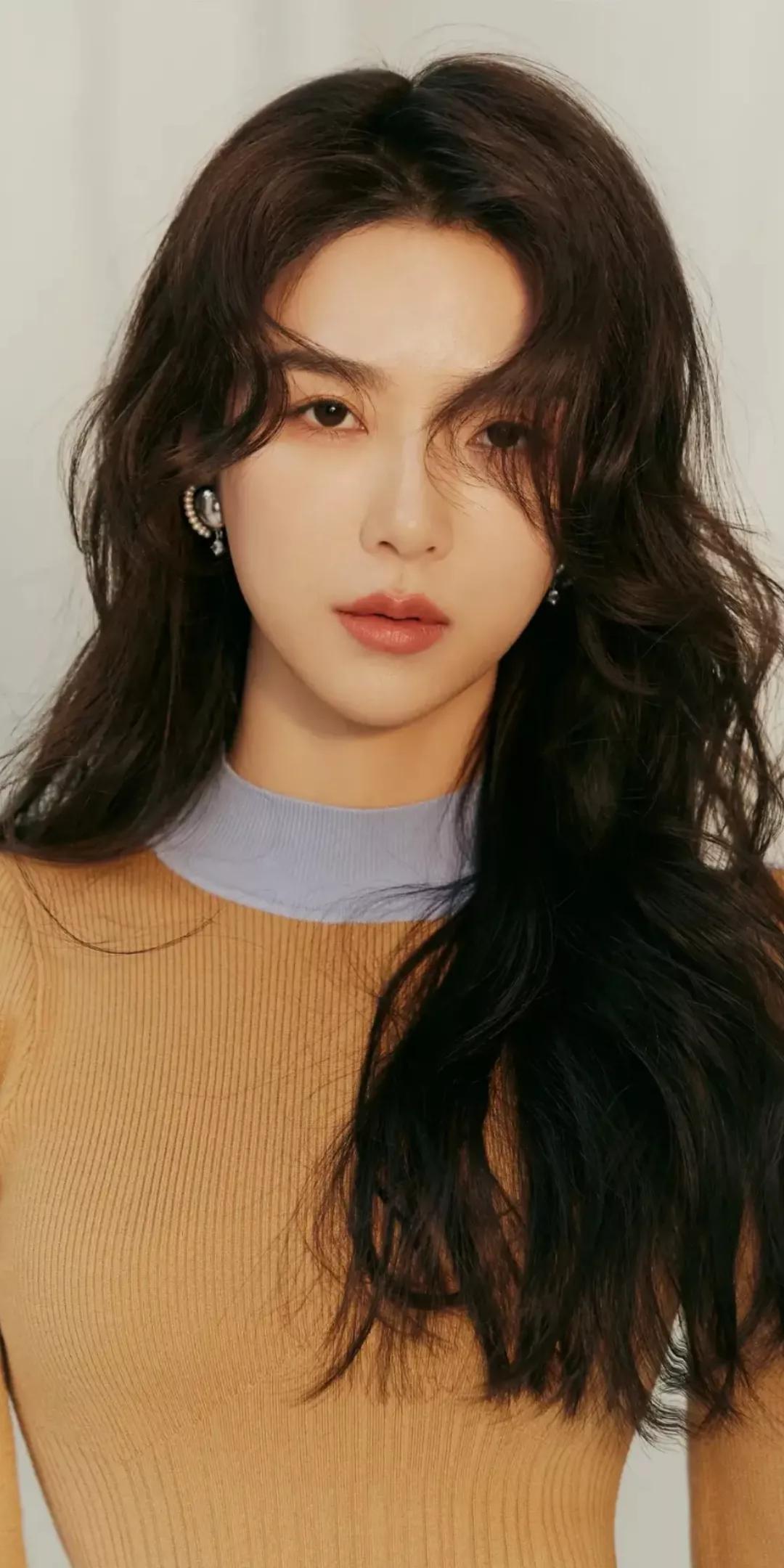 Actress Ning Xin, a cute girl from Sichuan, do you think there are any conditions for becoming ...