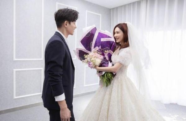 34-year-old actor Li Zifeng officially announced his marriage!The big ...