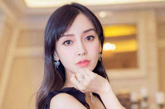 The top ten female celebrities born in 1985, who have recently skyrocketed, Zhao Liying tops the ...