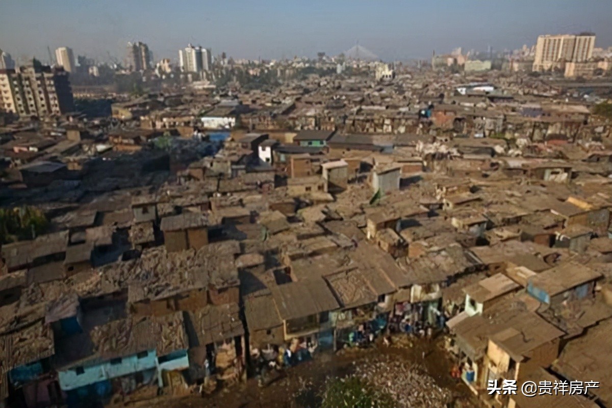 The ten largest slums in the world, the number of people living in the ...
