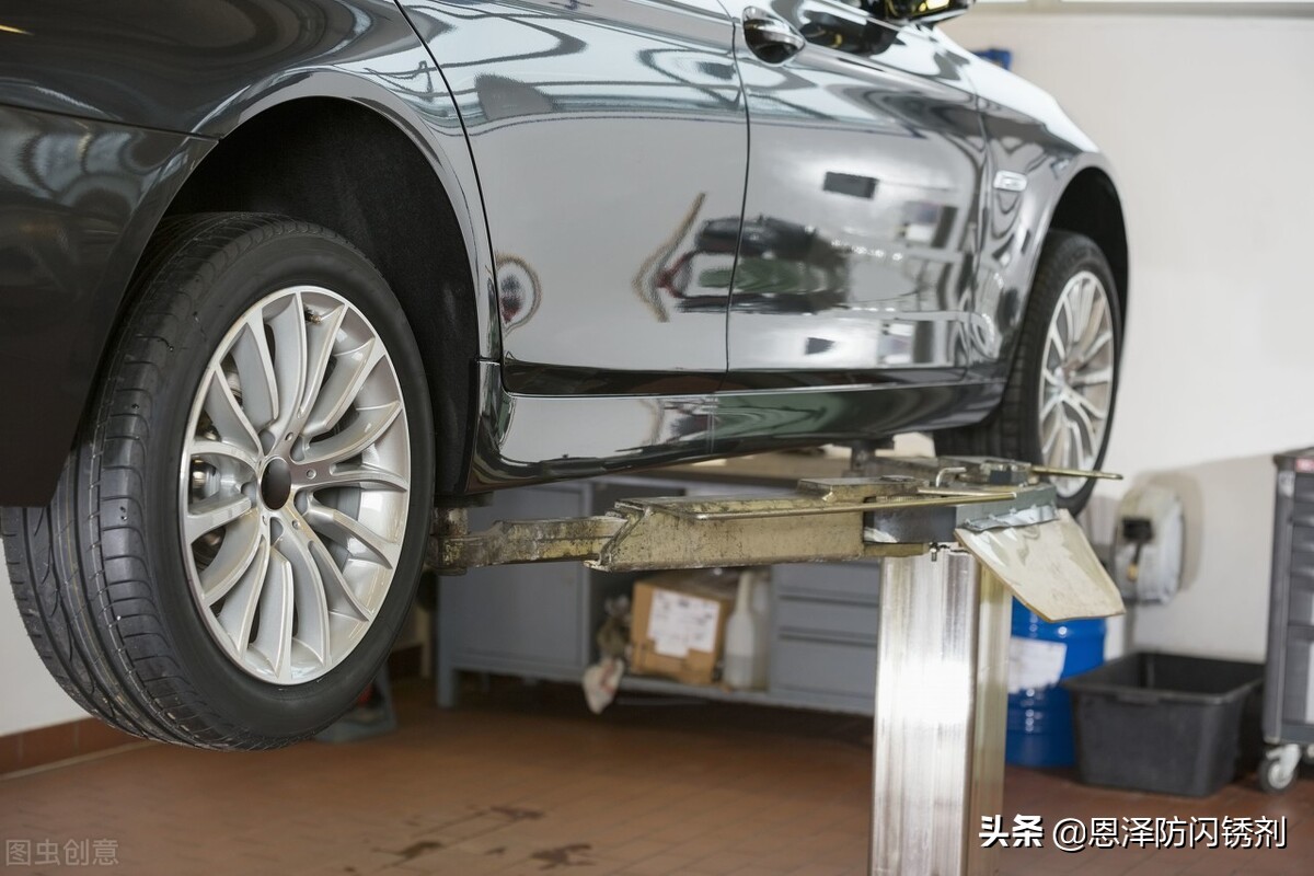 Be sure to pay attention to the "flash rust" of the car chassis. Anti ...