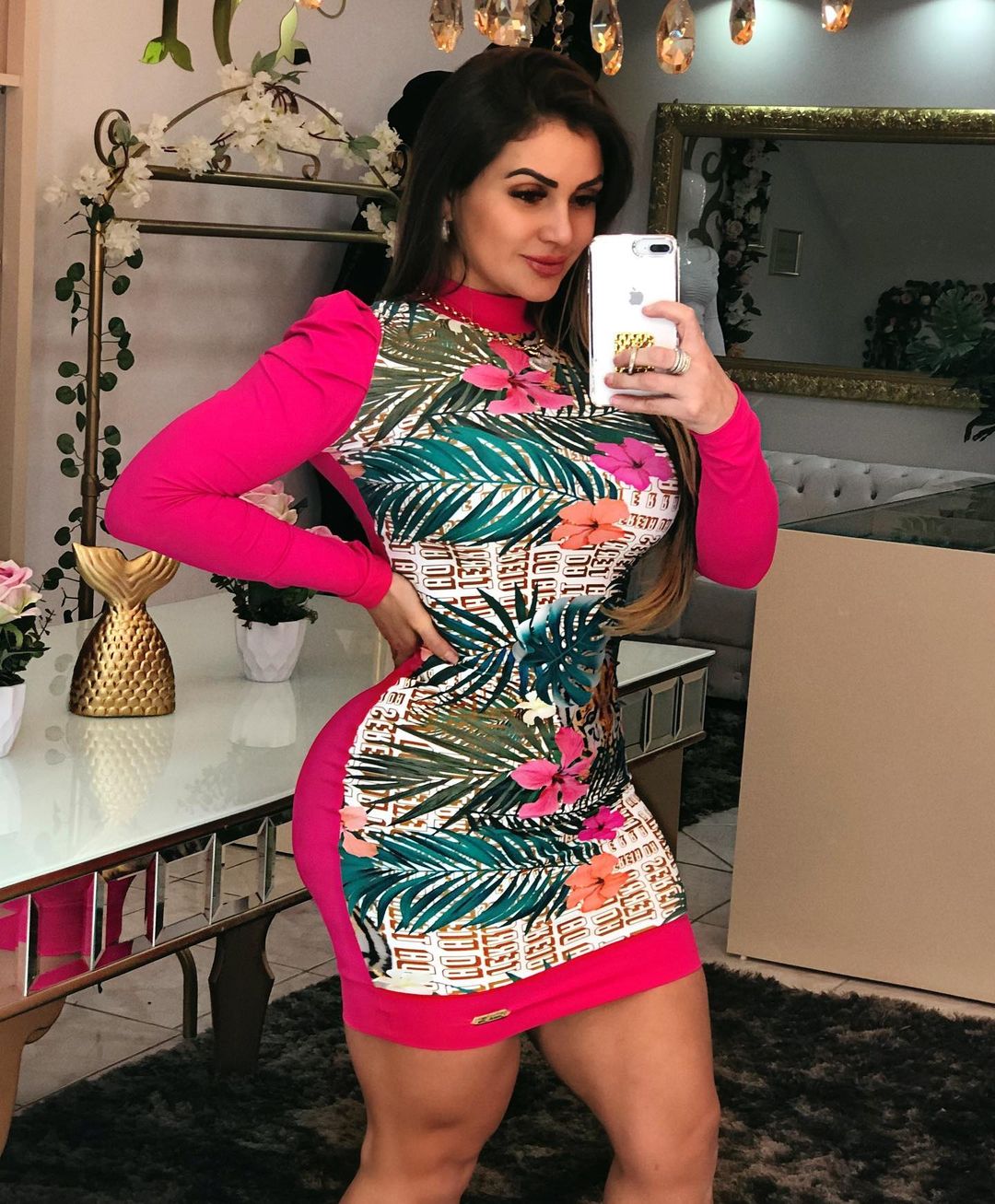 A model who pursues a curvaceous body shape has achieved his goal ...