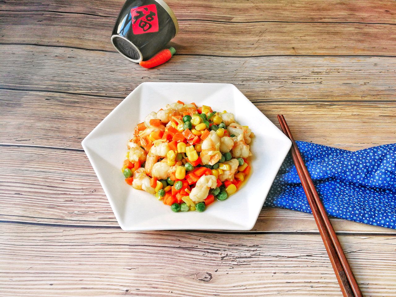 Teach you the refreshing and delicious fried prawns with apples, which ...