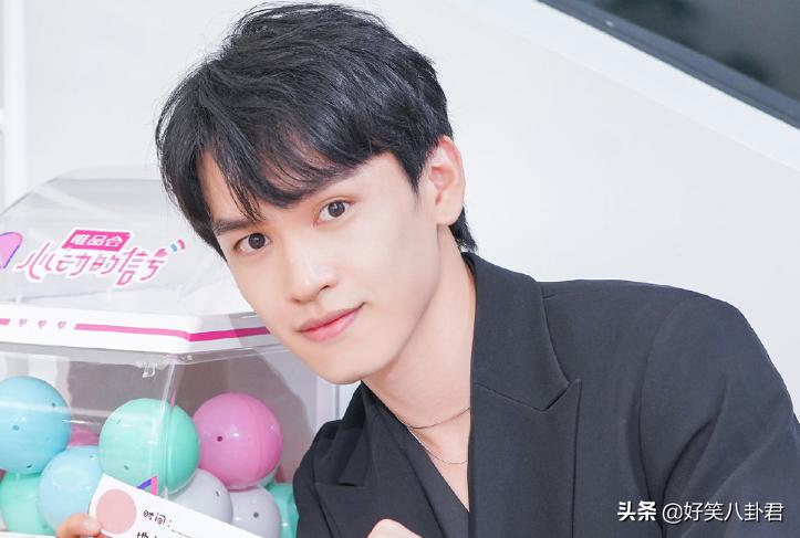 Chen Siming is the biggest winner of "Heartbeat 4", holding hands with ...