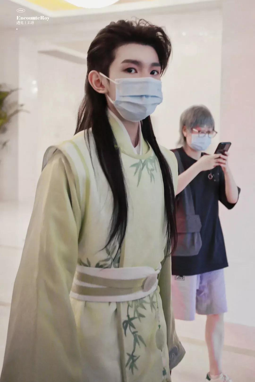 Wang Yuan's bizarre script sharks, many sets of modeling stunning ...