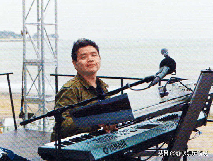 Ronald Cheng, Zhang Jingxuan, Vivian Chow, Xiaopang appeared at the ...