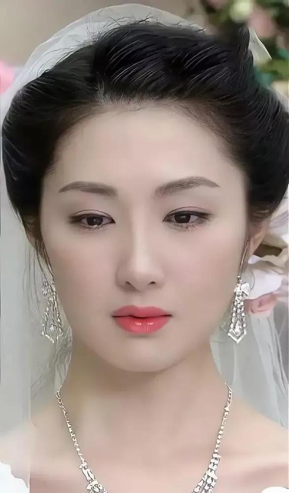 The five most beautiful stars in Hubei: Tu Liman, Liu Yifei, Zeng Li, Xu Fan, and Chen Shu - iNEWS