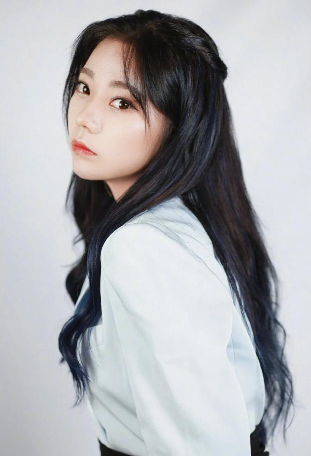 To commemorate the 4th anniversary of Zhang Zining's debut, the aqua ...