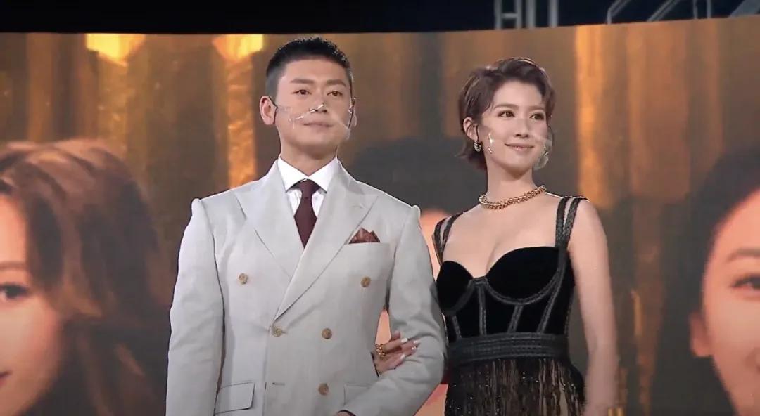 TVB Red Carpet: Teng Li's name rolls over, 31-year-old Jiang Jiamin is ...